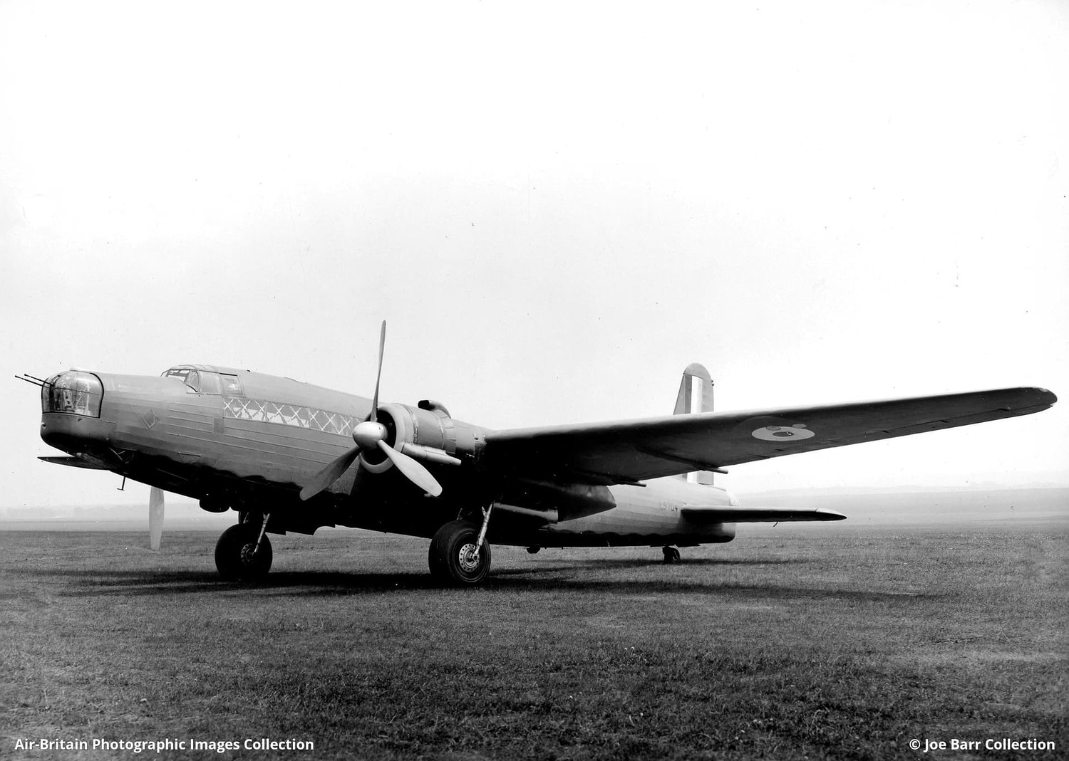 Vickers Warwick B.Mk.1: A Shaky Start to a Forgotten Legend - Aircraft - War Thunder — official ...