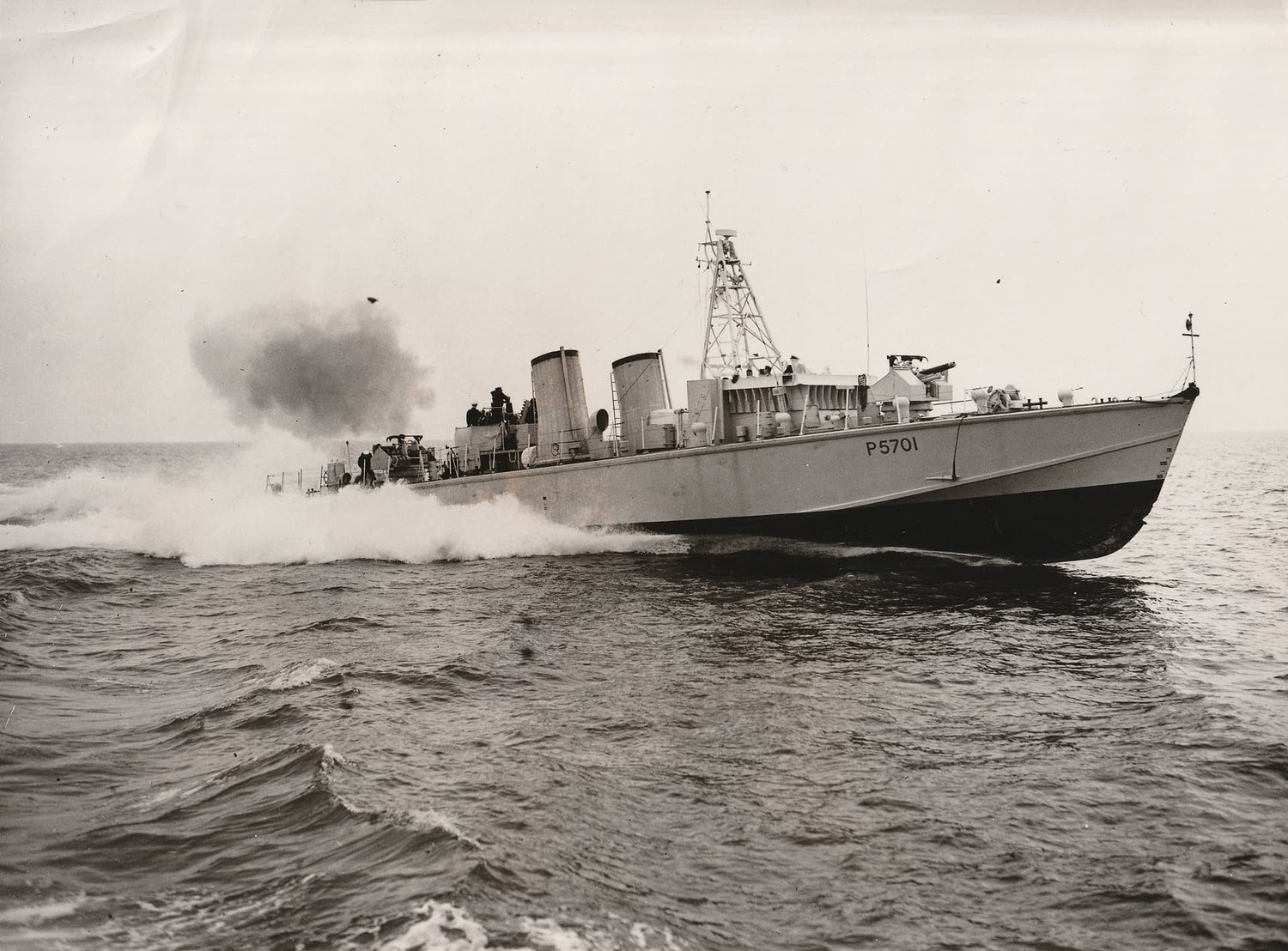 Bold-class Fast Attack Craft, HMS Bold Pioneer (P5701) - Naval - War ...