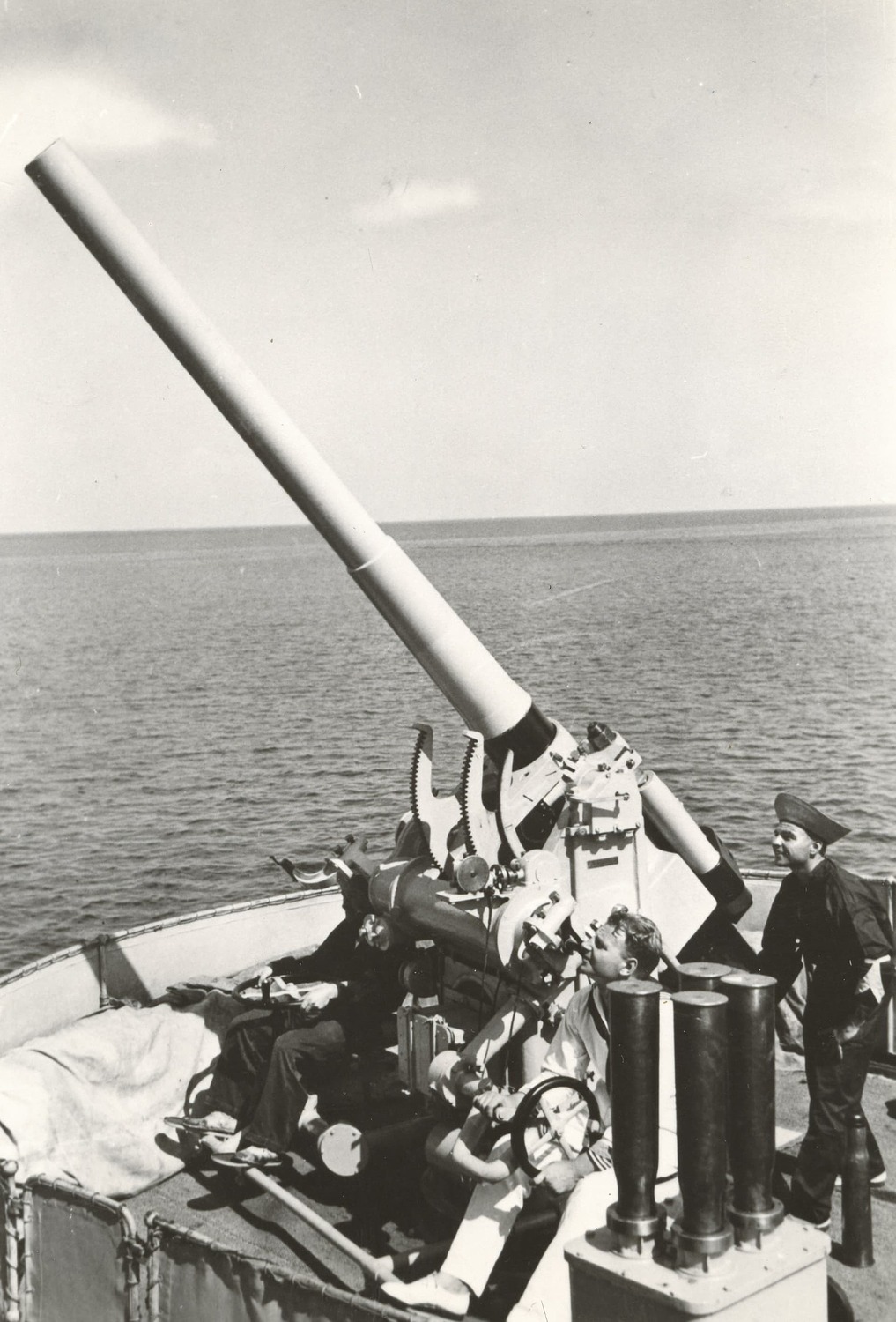 Dutch Admiralen-class destroyer (1st Batch), HNLMS Piet Hein - Naval ...