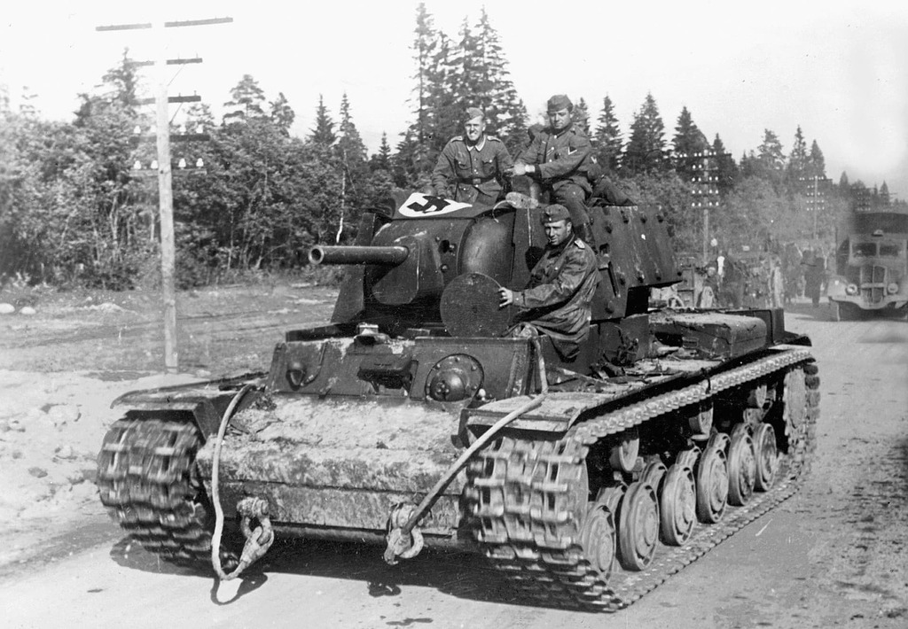 KW-1B 755(r) - Ground - War Thunder — official forum