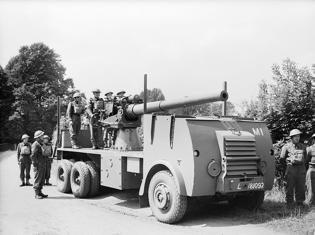 BL 4-inch Mk VII (Foden DG/6/10) - British Flakbus - Ground - War ...