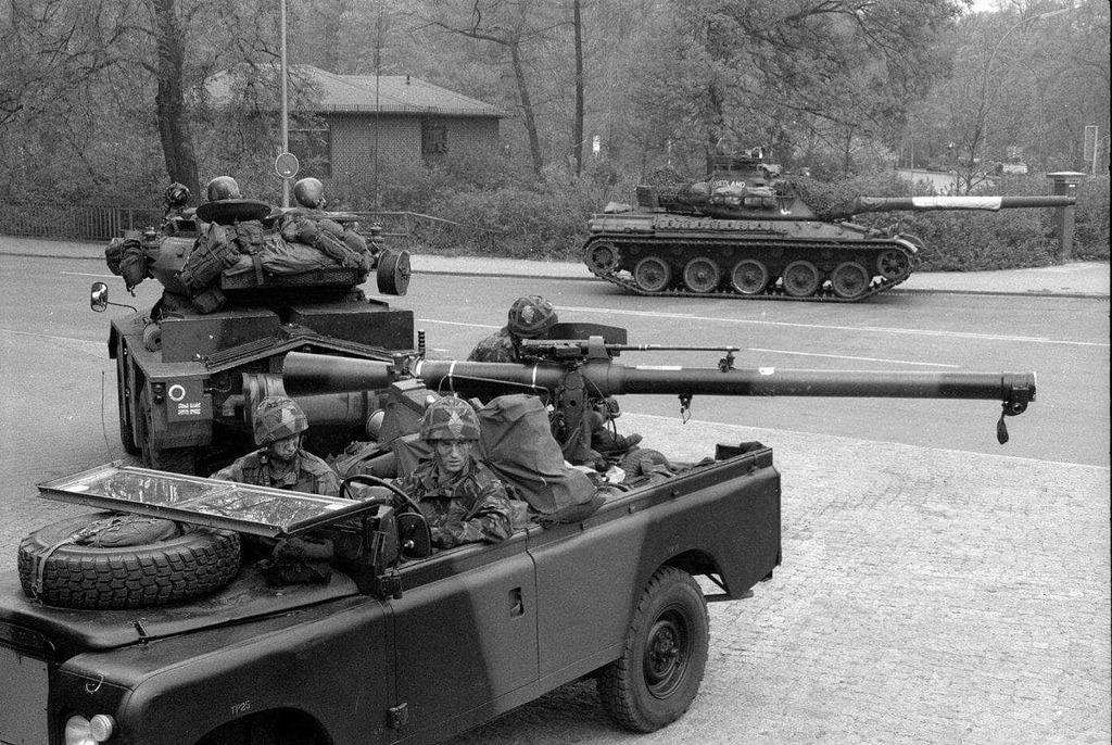 Land Rover (120mm WOMBAT): A Big Gun on a Small Car - Ground - War ...