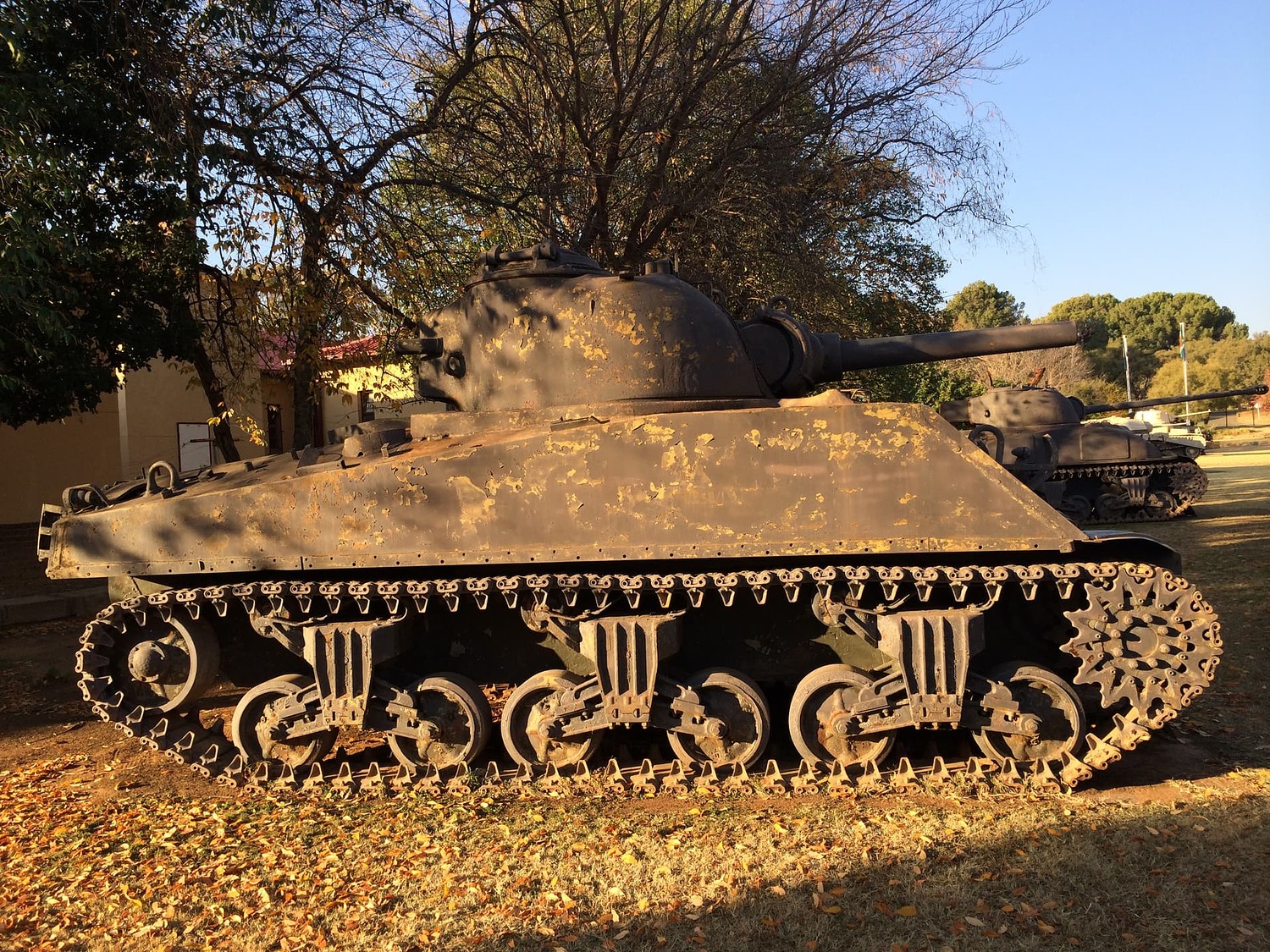 Sherman IB in South African Service - Express Delivery of 105mm HE ...