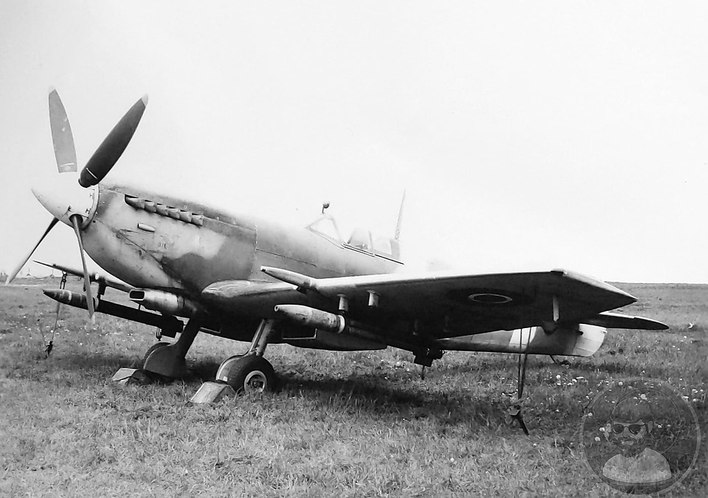 7.2 inch Triplex Rockets on Spitfire and Tempest - Aircraft - War ...