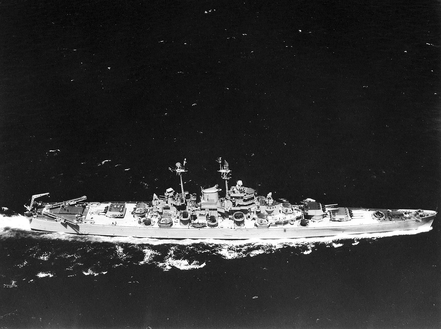 Oregon City-class Heavy Cruiser, USS Oregon City (CA-122) - Improving ...