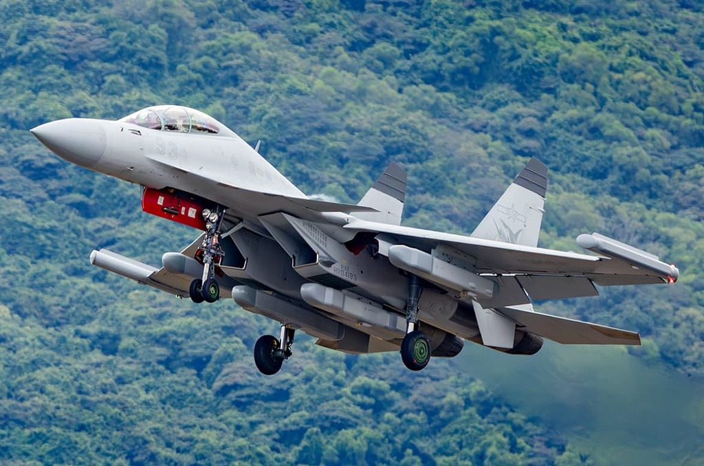 Shenyang J-15D - The EW Shark - Aircraft - War Thunder — official forum