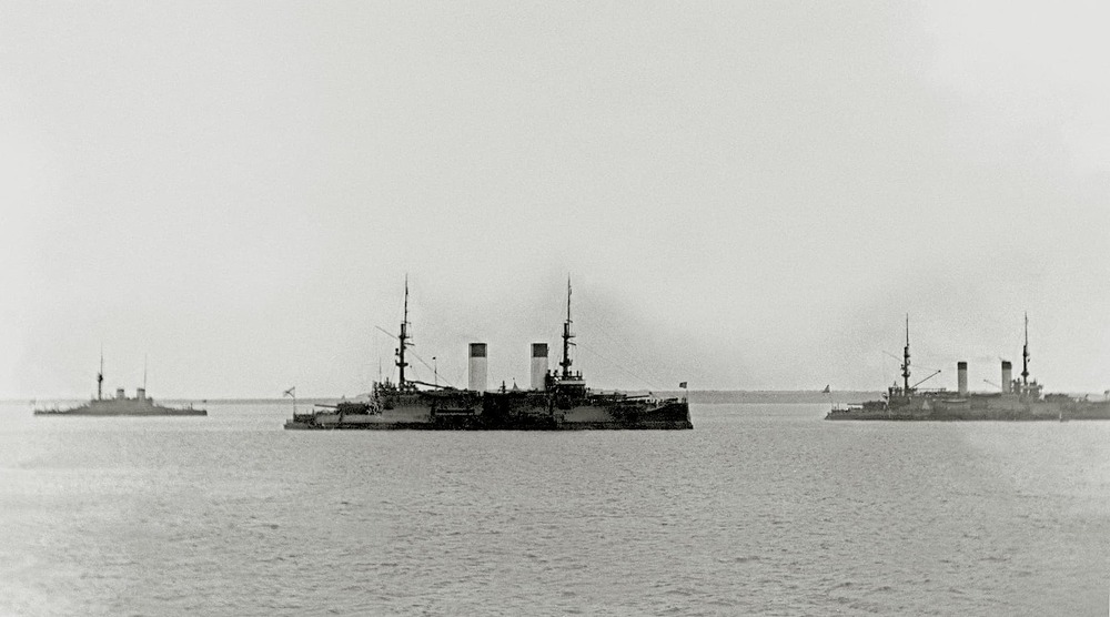 Borodino-class Battleship, Emperor Alexander III (1904) - The Guards pre-dreadnought - Naval ...