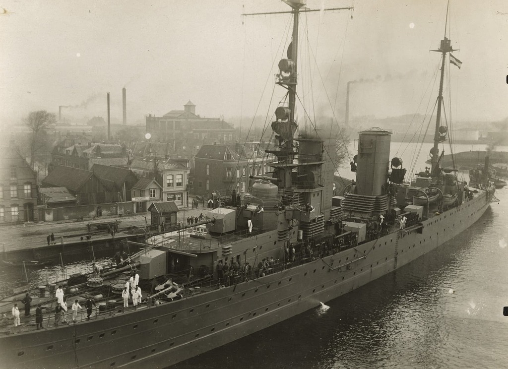 Java-class light cruiser, HNLMS Java (1921). A new chapter for the Dutch Navy - Naval - War ...
