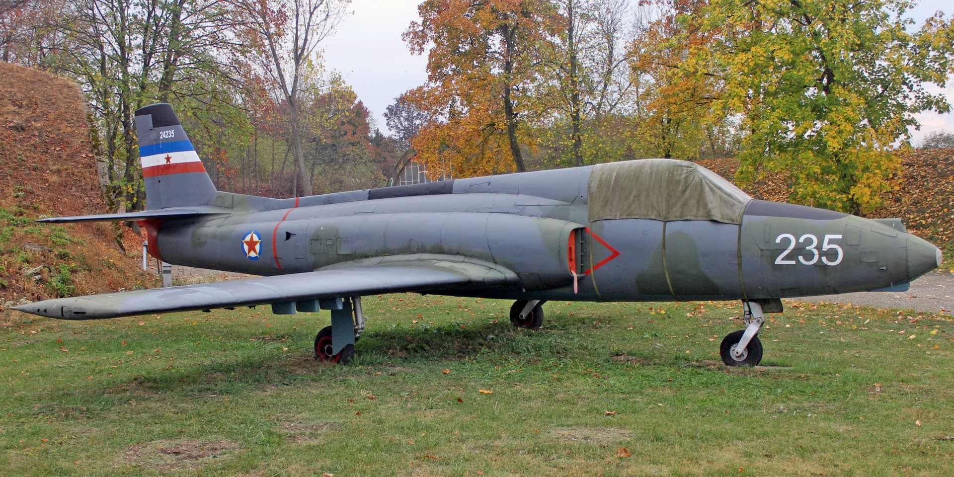 Soko J-21 Jastreb: Attacker by Nature - Aircraft - War Thunder ...