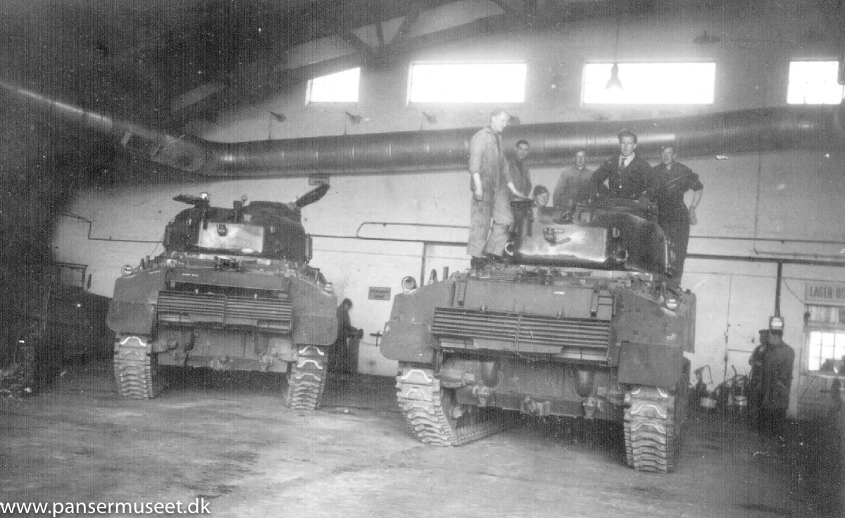 Danish M4A3E4 Sherman - Denmarks first official tank - Ground - War ...