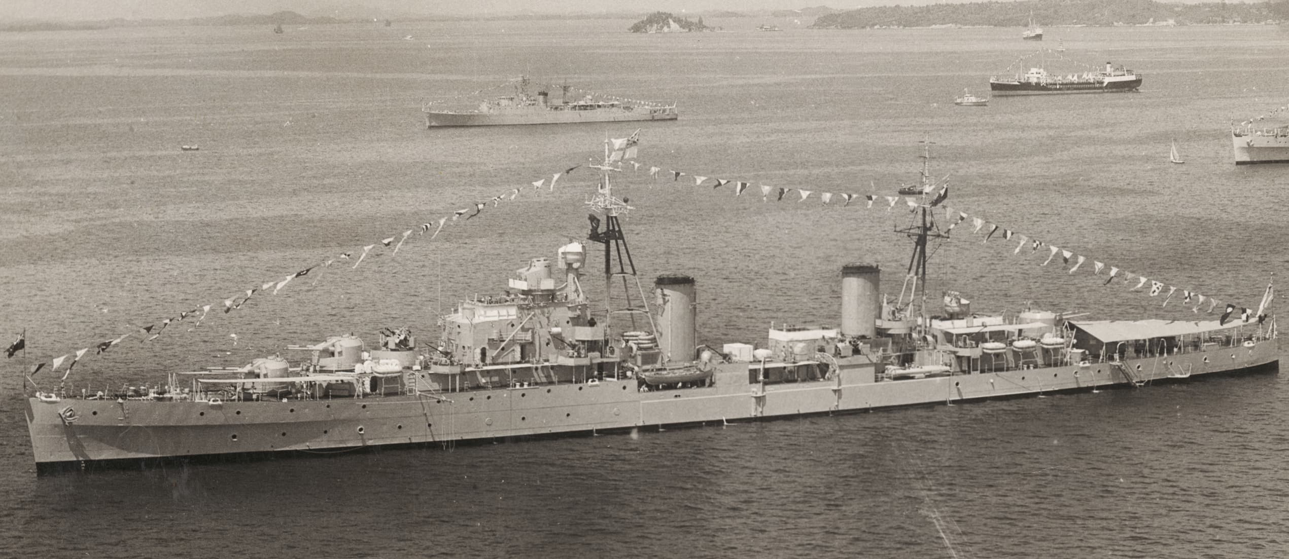 Bellona-class Light Cruiser, HMNZS Black Prince (I) (C81) (1953 ...