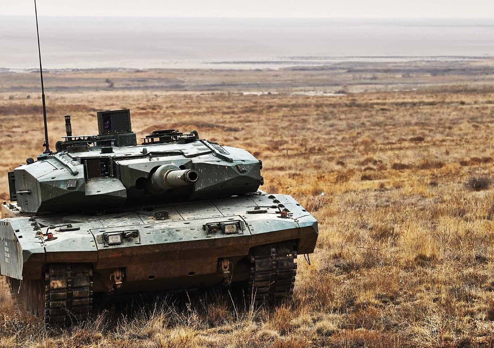 Challenger 130mm Testbed does not belong to Germany - Ground Vehicle ...