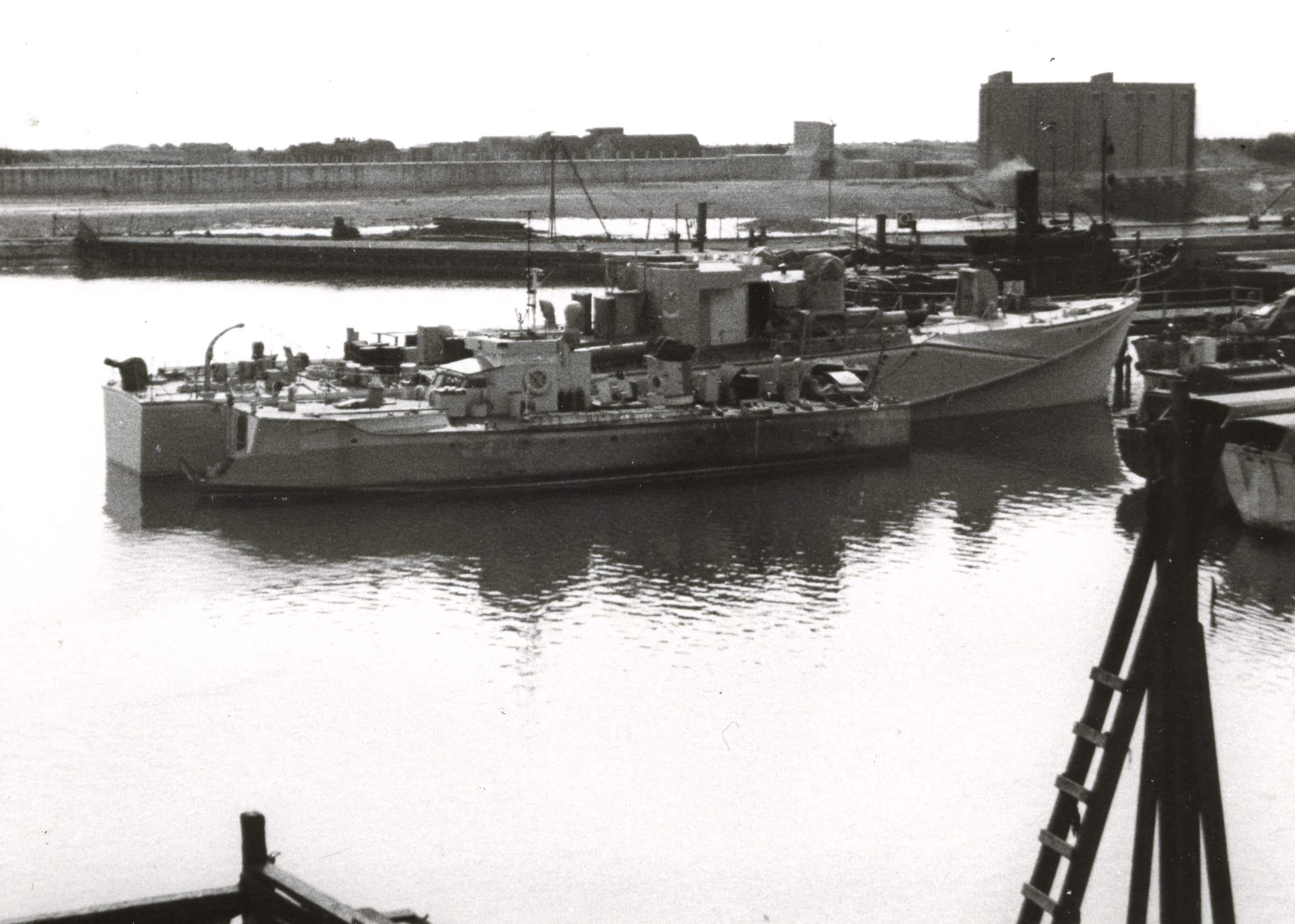 MTB 222-class Motor Torpedo Boat, British Vosper 72 feet boats in Dutch ...